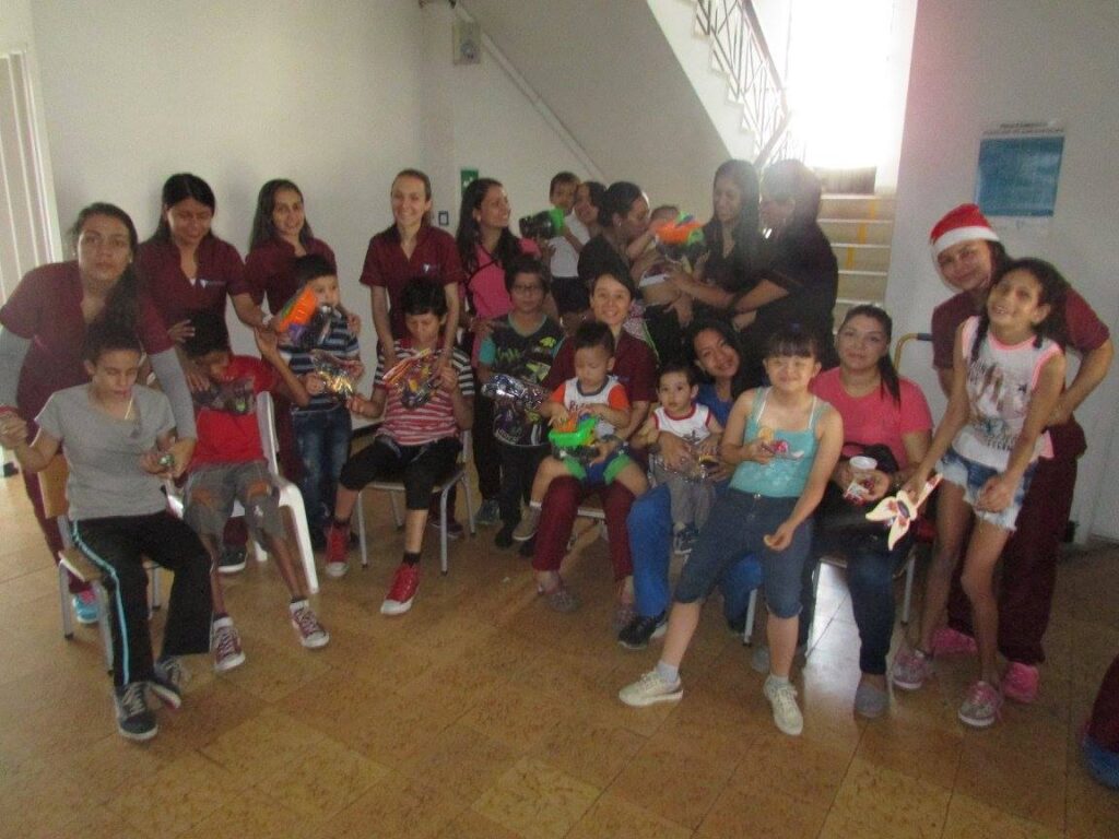 Entrega de Regalos – Fundación Impronta Ips